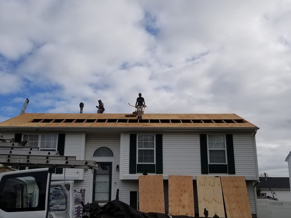 Latin Roofing & Siding Waterbury, CT, 06705 | Networx