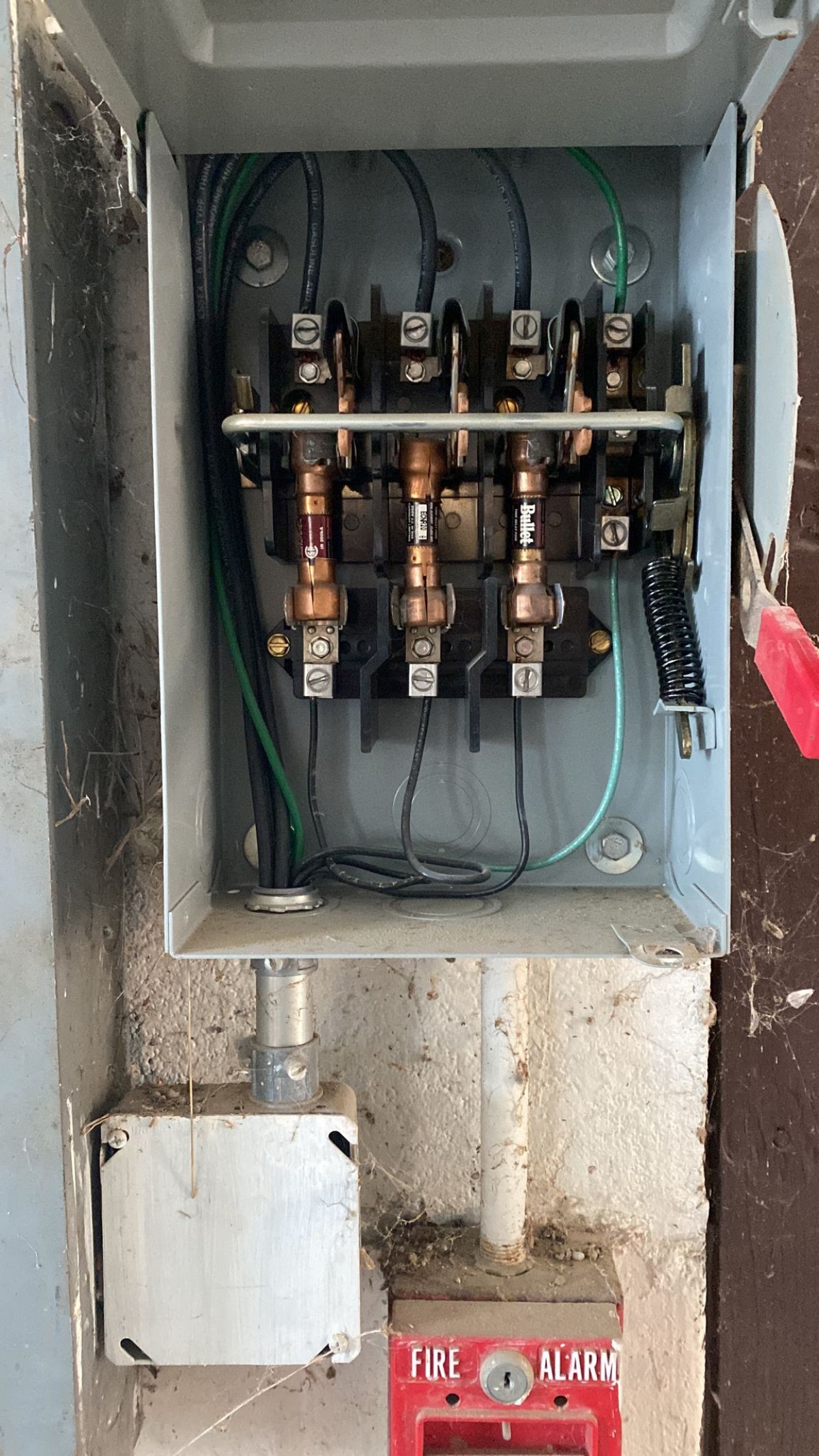 RIO Electric LLC Maywood, IL, 60153 | Networx