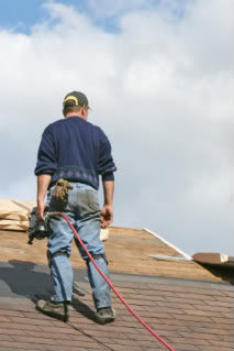 How Much Should You Expect to Pay a Roofer for a Service Call? | Networx