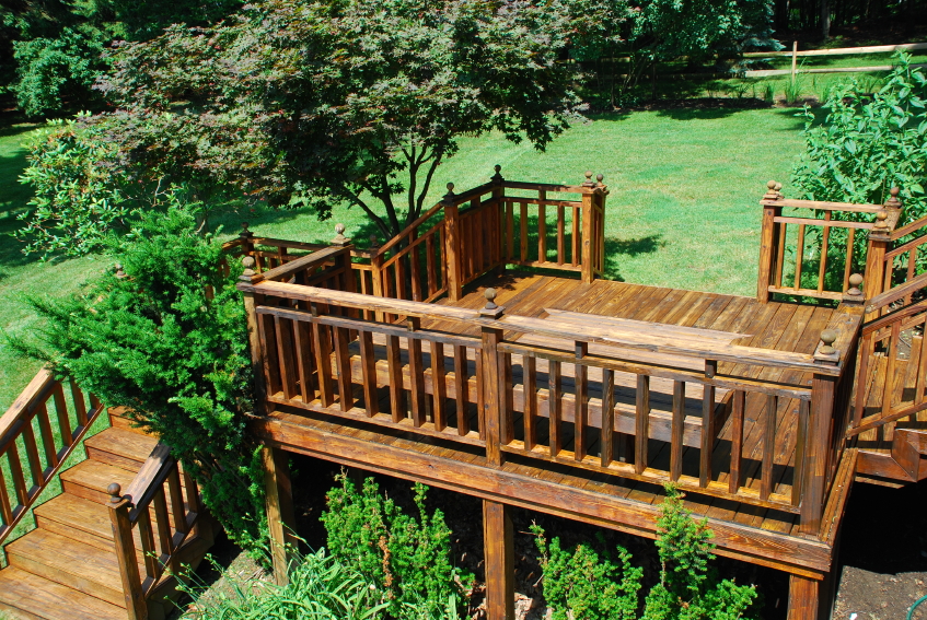 What Are 7 Reasons Why Your Deck Could Collapse? | Networx