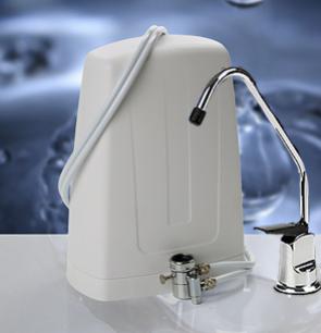 What Are the Best Alternatives to Plastic Water Bottles? | Networx